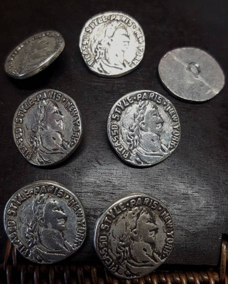 7 Vintage Buttons Roman Head Motif 7/8 Inch 23mm Metal Buttons Silver ...