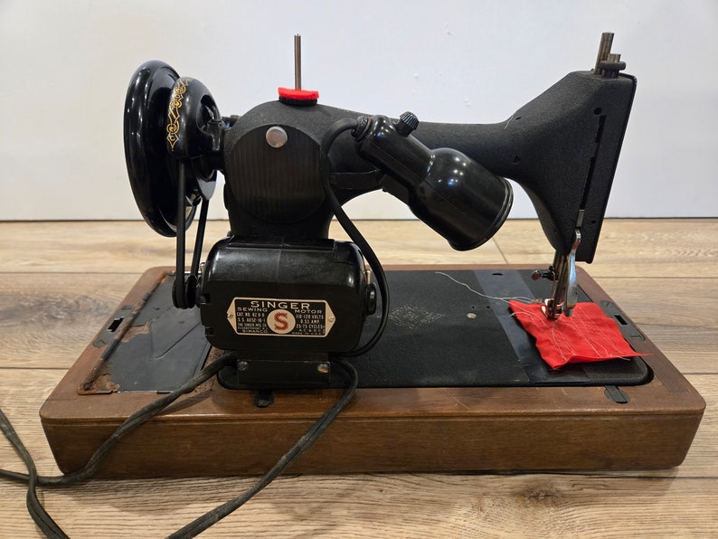 1947 Singer Sewing Machine - Etsy