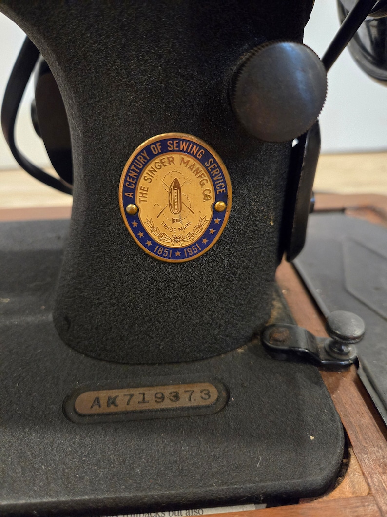 1947 Singer Sewing Machine - Etsy