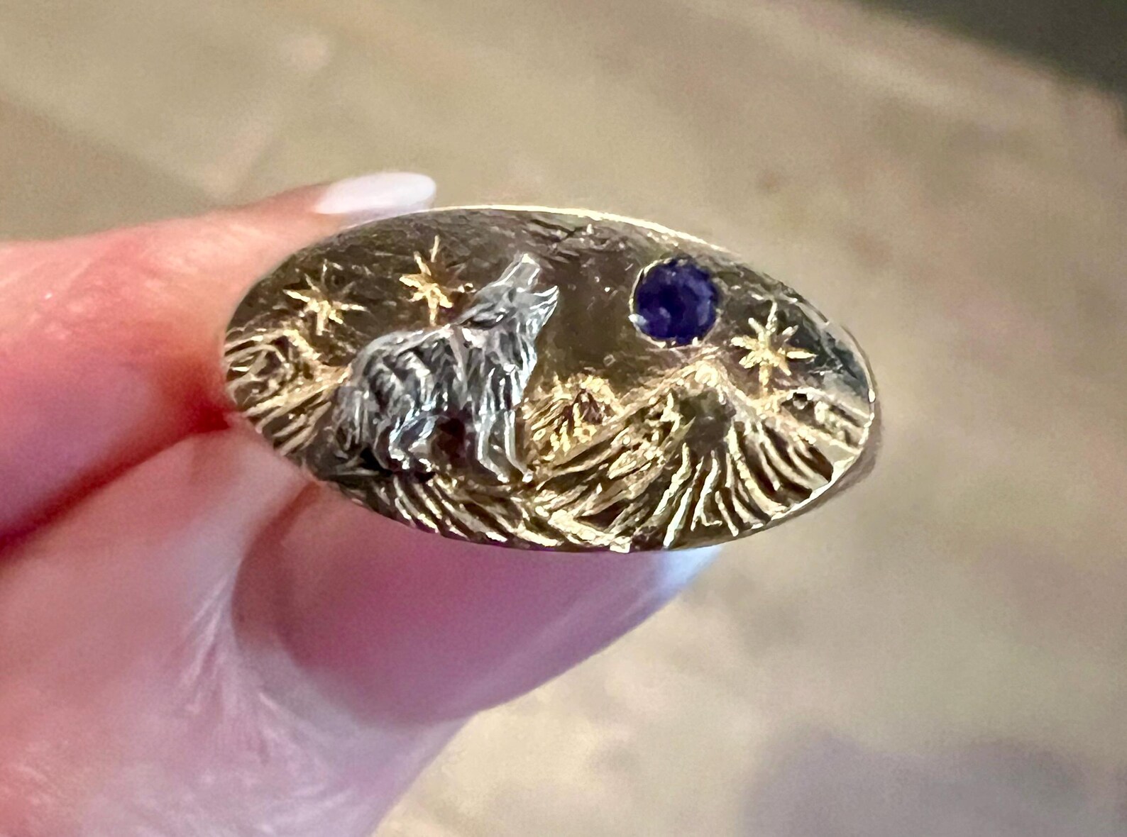 Wolf Howling Mountain Signet Ring: Sapphire, Sterling Silver or Gold - Etsy