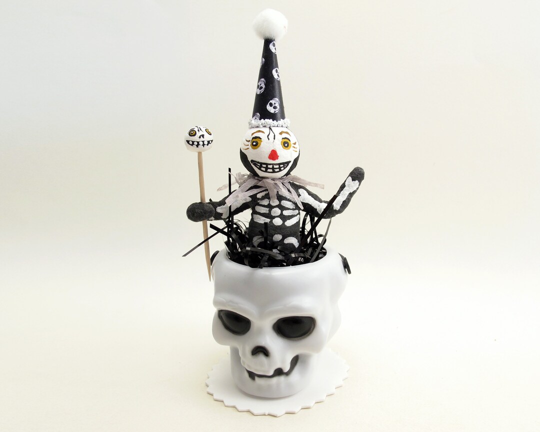 Spun Cotton Assorted Halloween Skeleton in Blow Mold Skeleton Candy ...