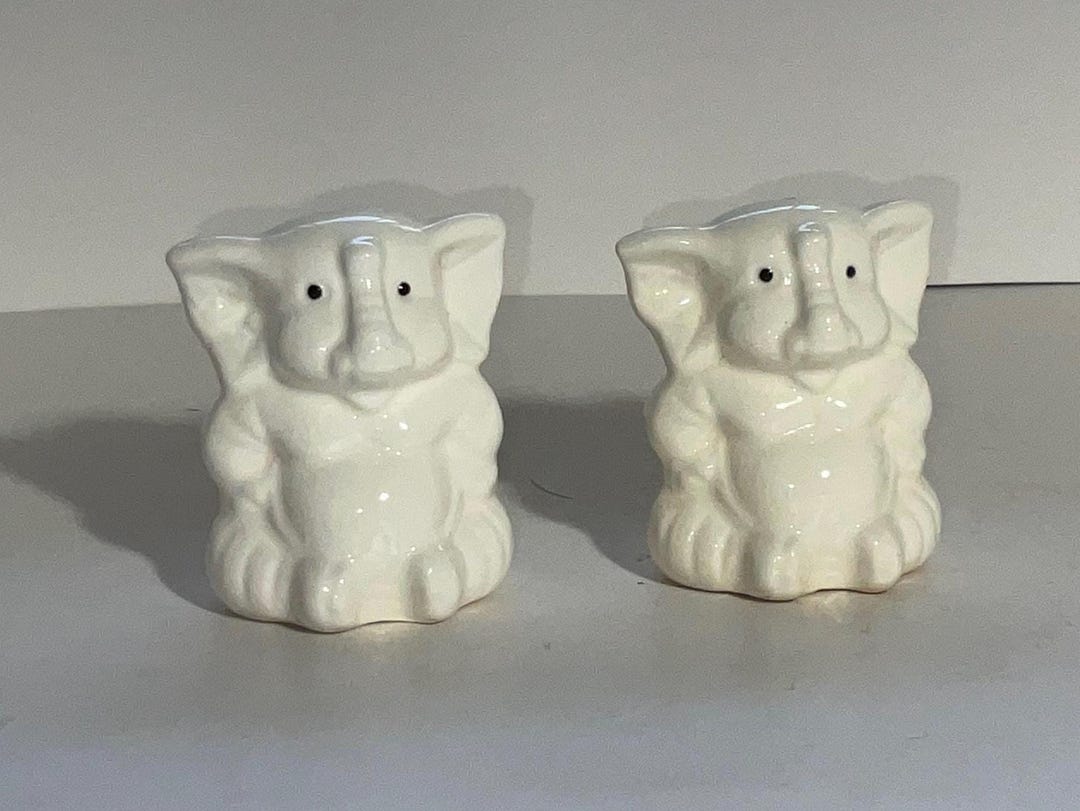 Vintage ELEPHANT Ceramic Salt & Pepper Shakers Mfg American Bisque ...