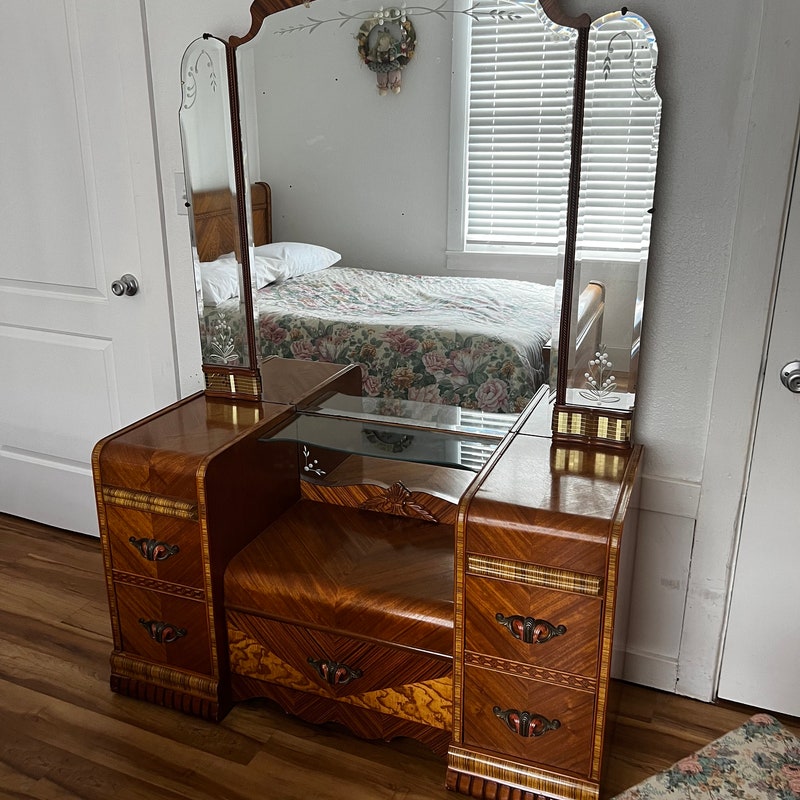 Waterfall Vanity - Etsy