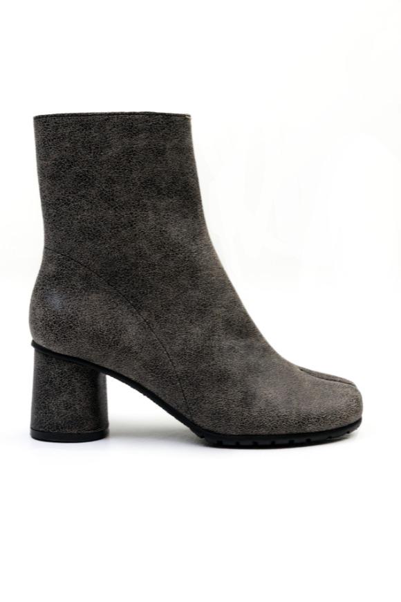 Leather Tabi Heeled Shoes: Japanese Inspired Split Toe Design - Etsy