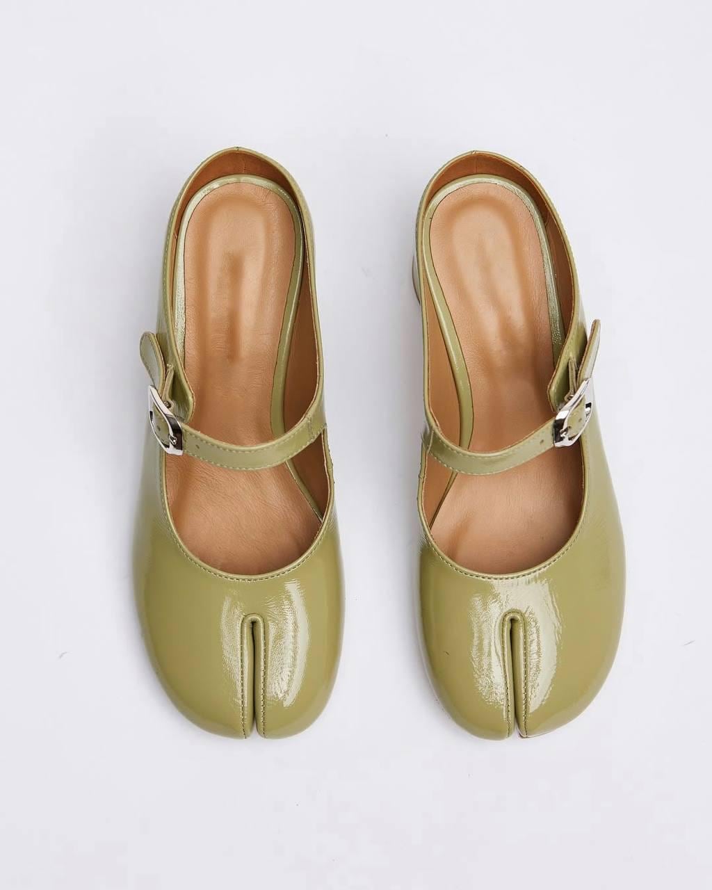 Green Patent Leather Tabi Shoes for Women | Handmade Split Toe Footwear ...