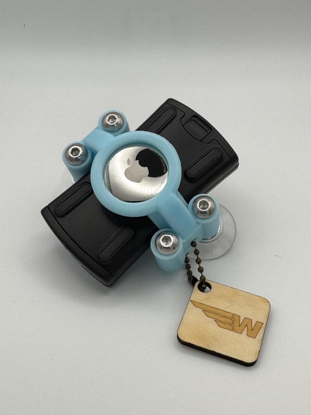 Garmin GLO 2 GPS Mount With Suction Cups & AirTag Holder - Etsy