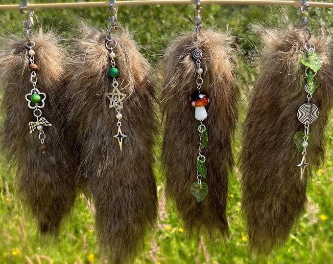 Mini Coyote Tail Beaded Keychain / Cruelty Free Fake Fur / Read ...