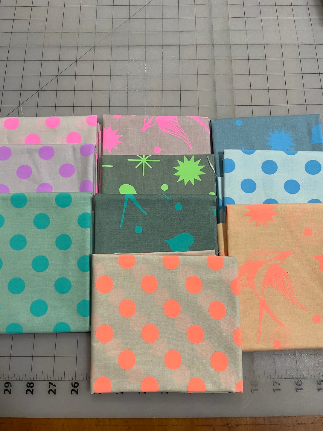 Tula Pink - 10 FQ Bundle - True Colors Neon Fat Quarters - Cotton ...