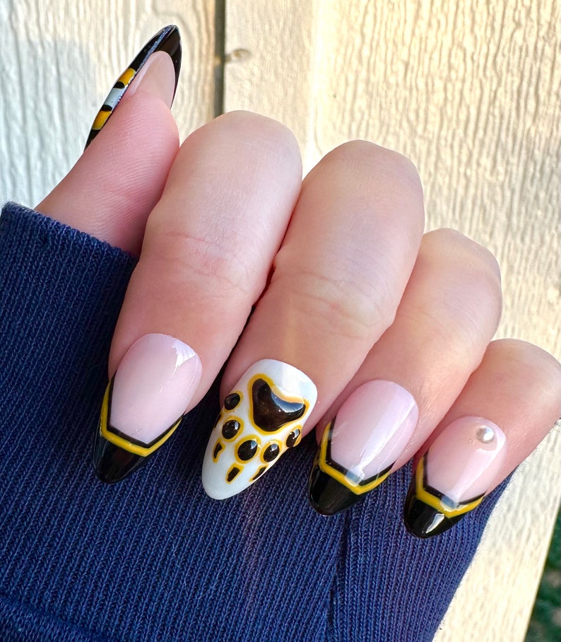 Boston Bruins Inspired Press-on Nails Hand Painted Gel - Etsy