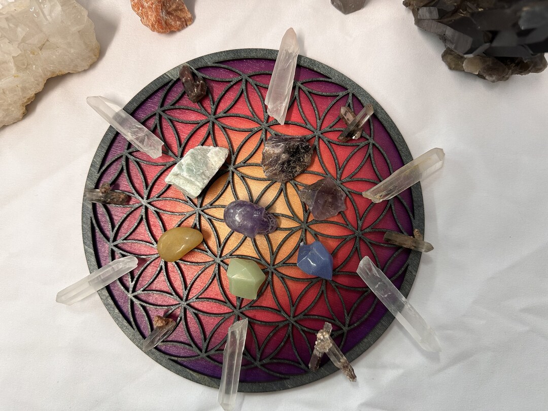 Flower of Life Grid, Healing Crystals, Chakra Crystal Grid, Altar ...