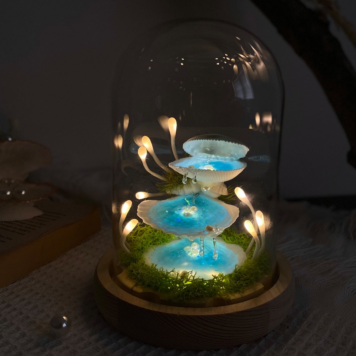 Fantastic Sea Clam Pearl Night Light Shell & Pearl Night Lamp Ocean ...