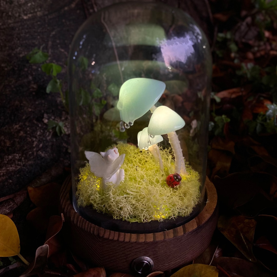 Handmade Mushroom Lamp Blue, Mushrooms Shelter the Angel Cat, Magic ...