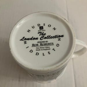 Set of 2 Hudson Middleton Porcelain Mugs “the London Collection” by Rob ...