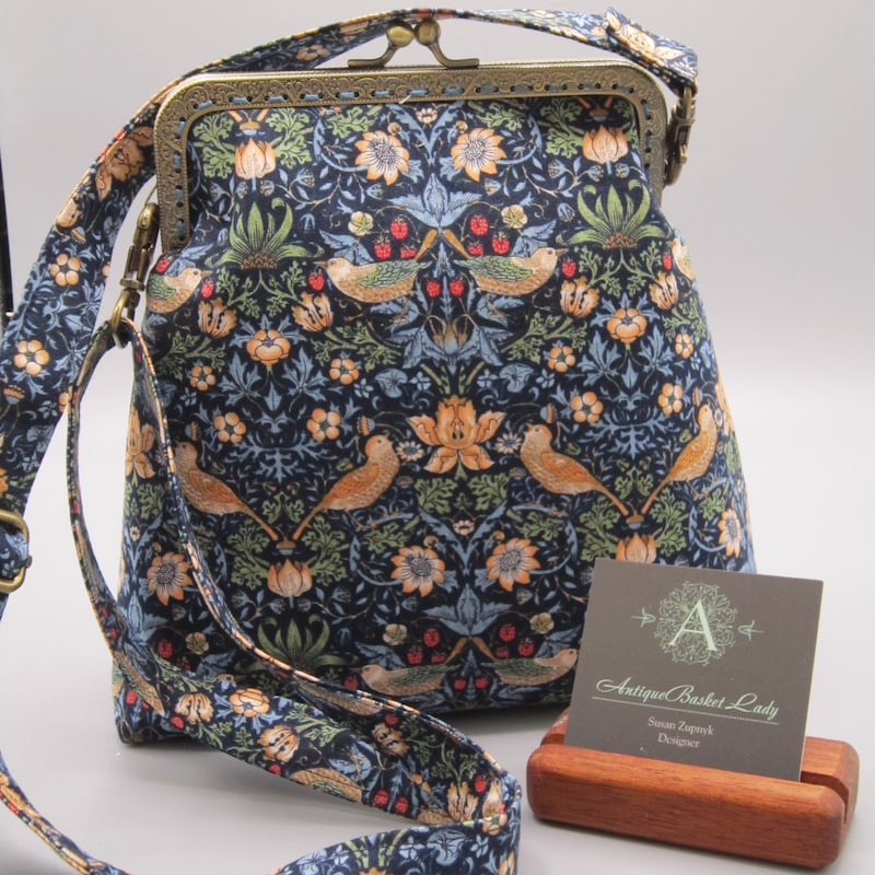 Kiss Lock Purse - Etsy