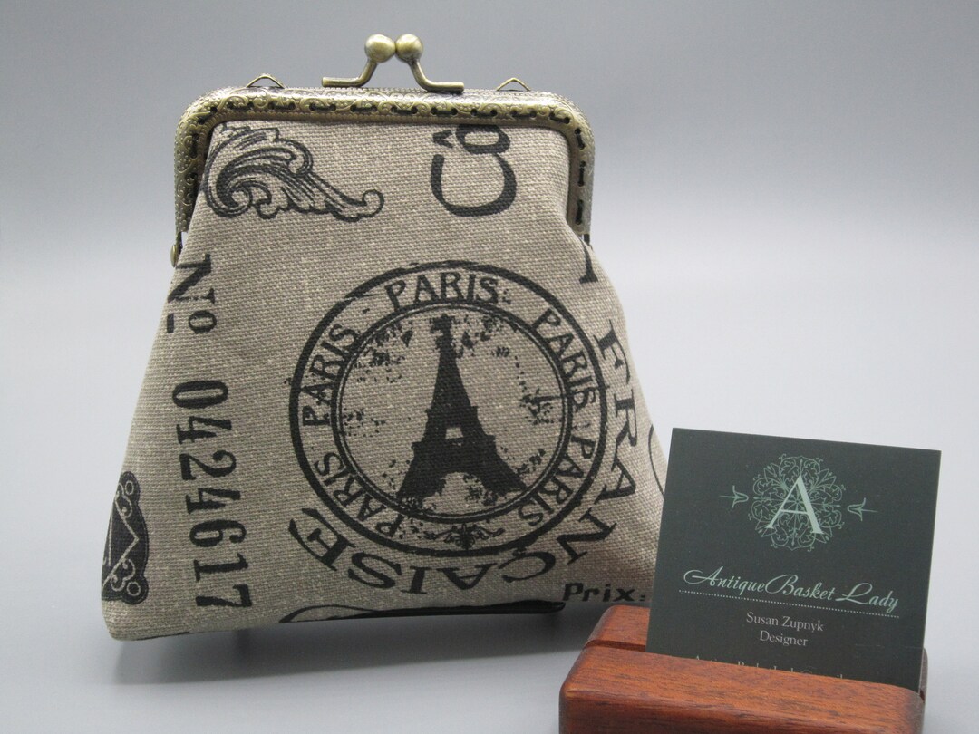 Eiffel Tower Parisian Medium Kiss Lock Snap Coin Purse, Eiffel Tower ...