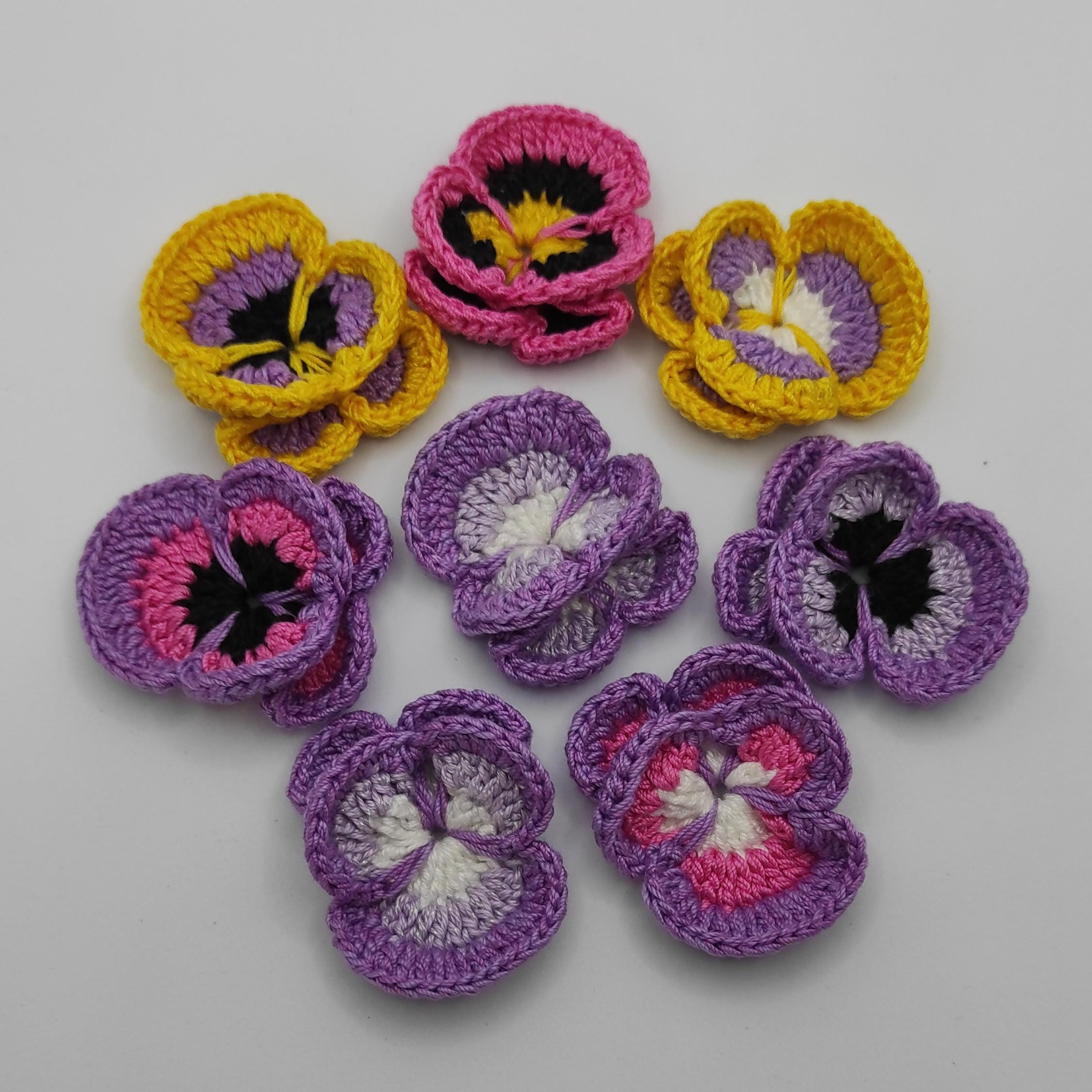Set of 16 Crocheted Violet Flowers for Applique, Clothing Decor,bag ...