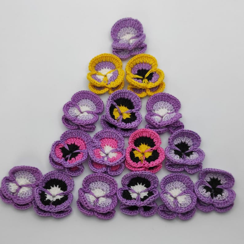 Set of 16 Crocheted Violet Flowers for Applique, Clothing Decor,bag ...