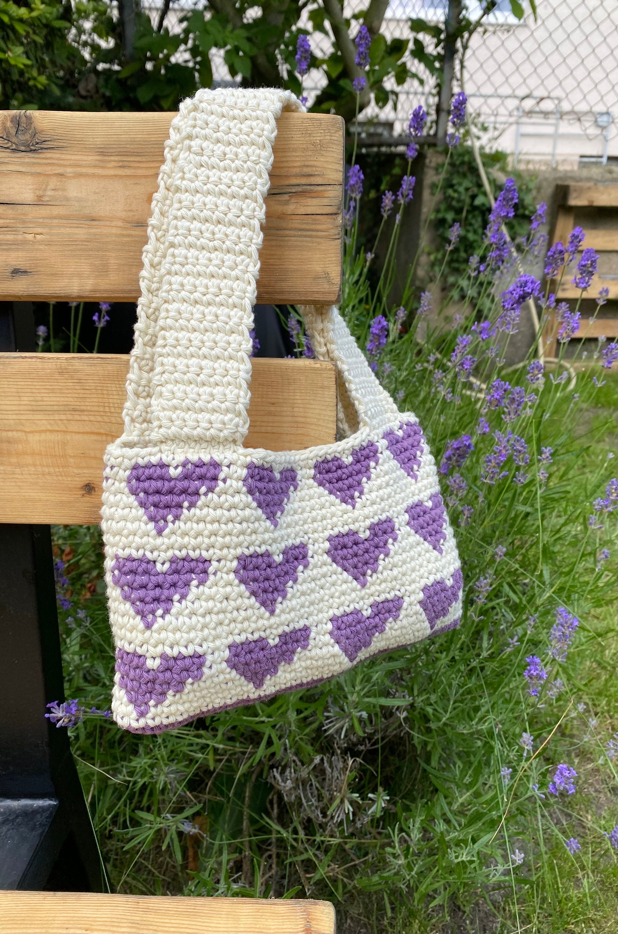 Heart Crochet Bag Pattern | Cute and Girly Two-coloured Lovely Crochet ...