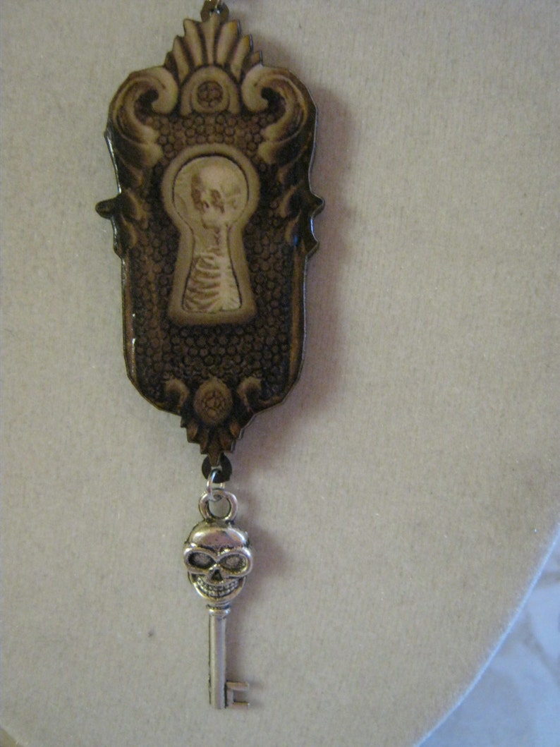 Skeleton Keyhole and Skull Key Necklace | Etsy