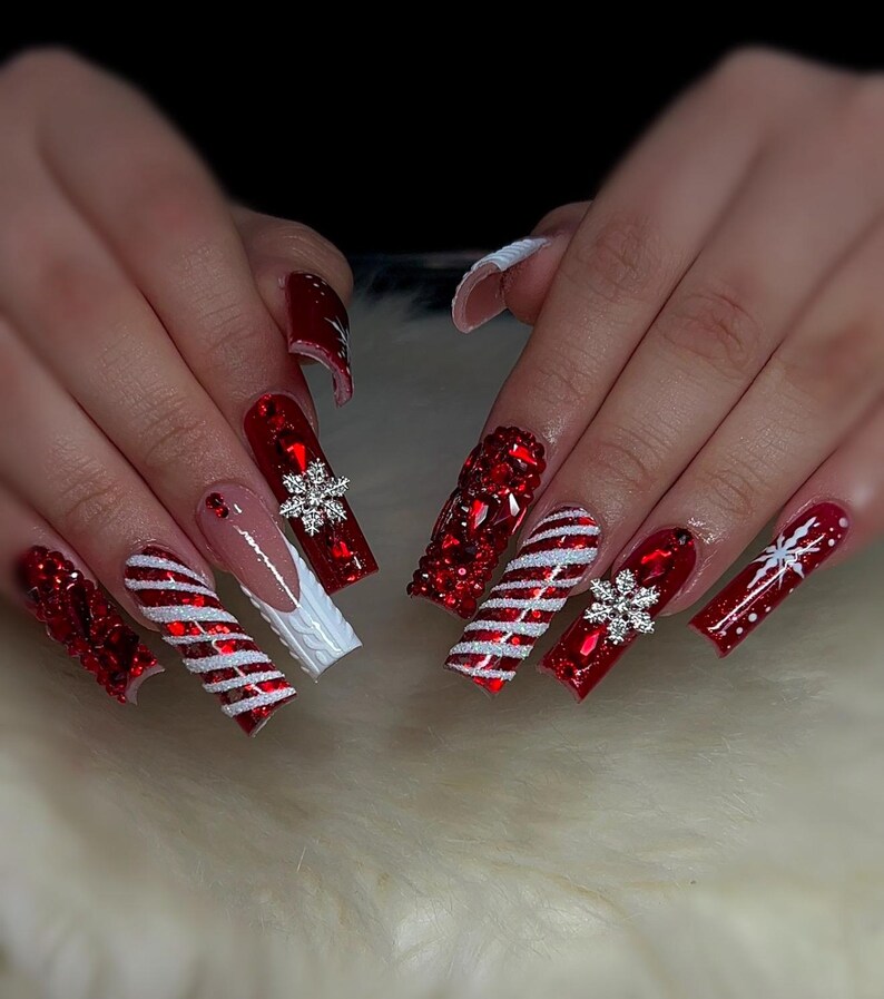 Christmas Nails/ Snowflake Nails / Presson Nails/ Birthday Nails ...