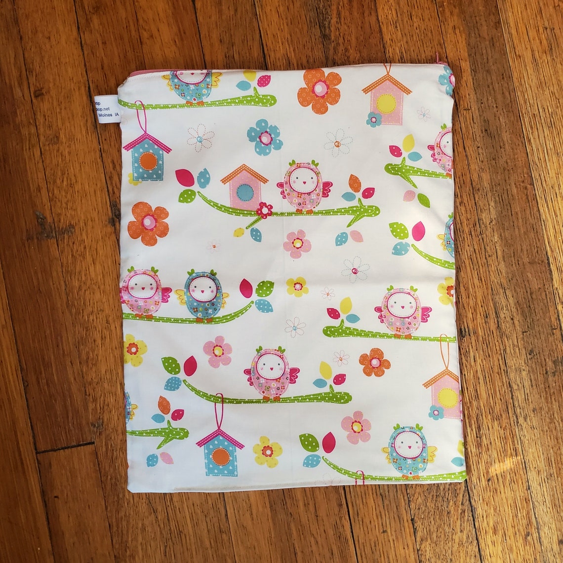Medium Waterproof Zip Pouch / Wet Bag - Many Uses. Medical, Kids, Moms ...