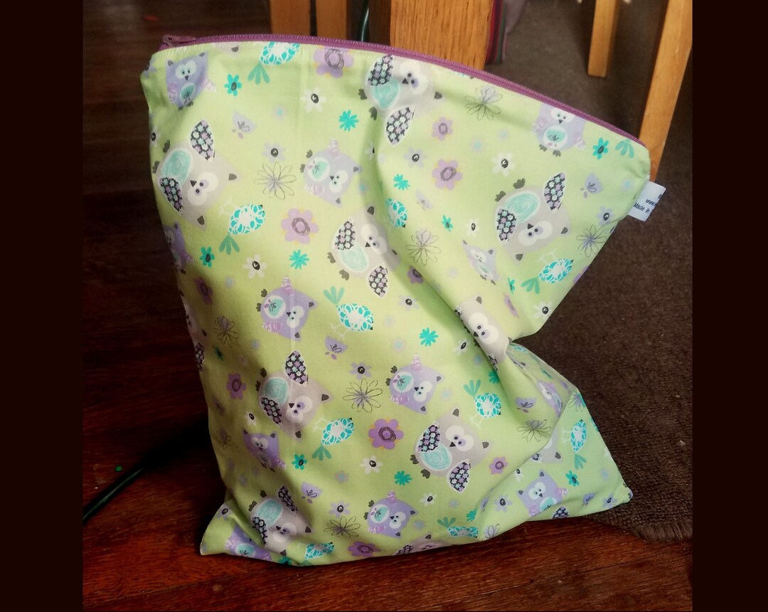 Medium Waterproof Zip Pouch / Wet Bag - Many Uses. Medical, Kids, Moms ...