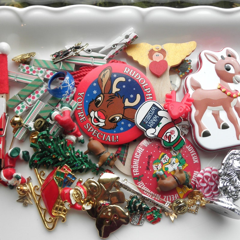 Christmas Pins - Etsy