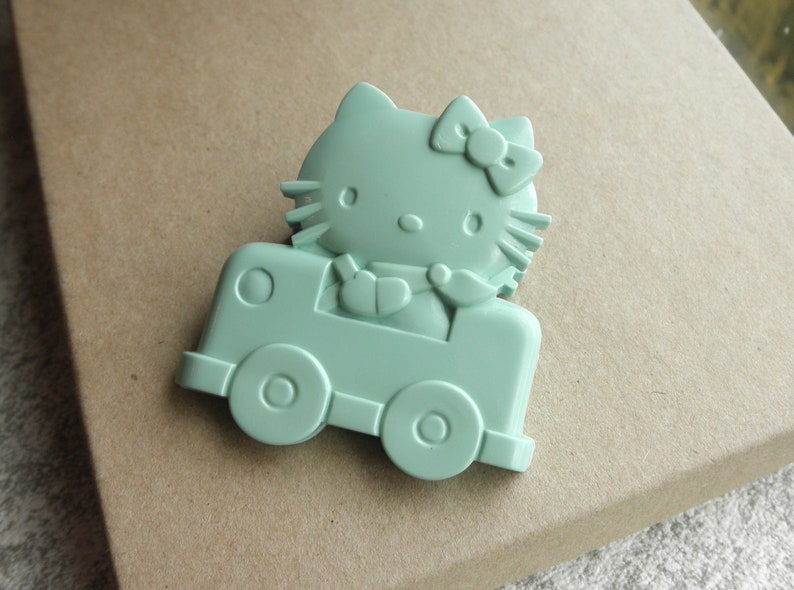 Vintage Hello Kitty Paper Clip Sanrio 1976 Pale Green Kawaii Cat ...