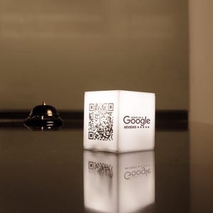 Rechargeable Custom LED Qr Code Cubes, Multi Qr Code Sign, Payment Sign ...