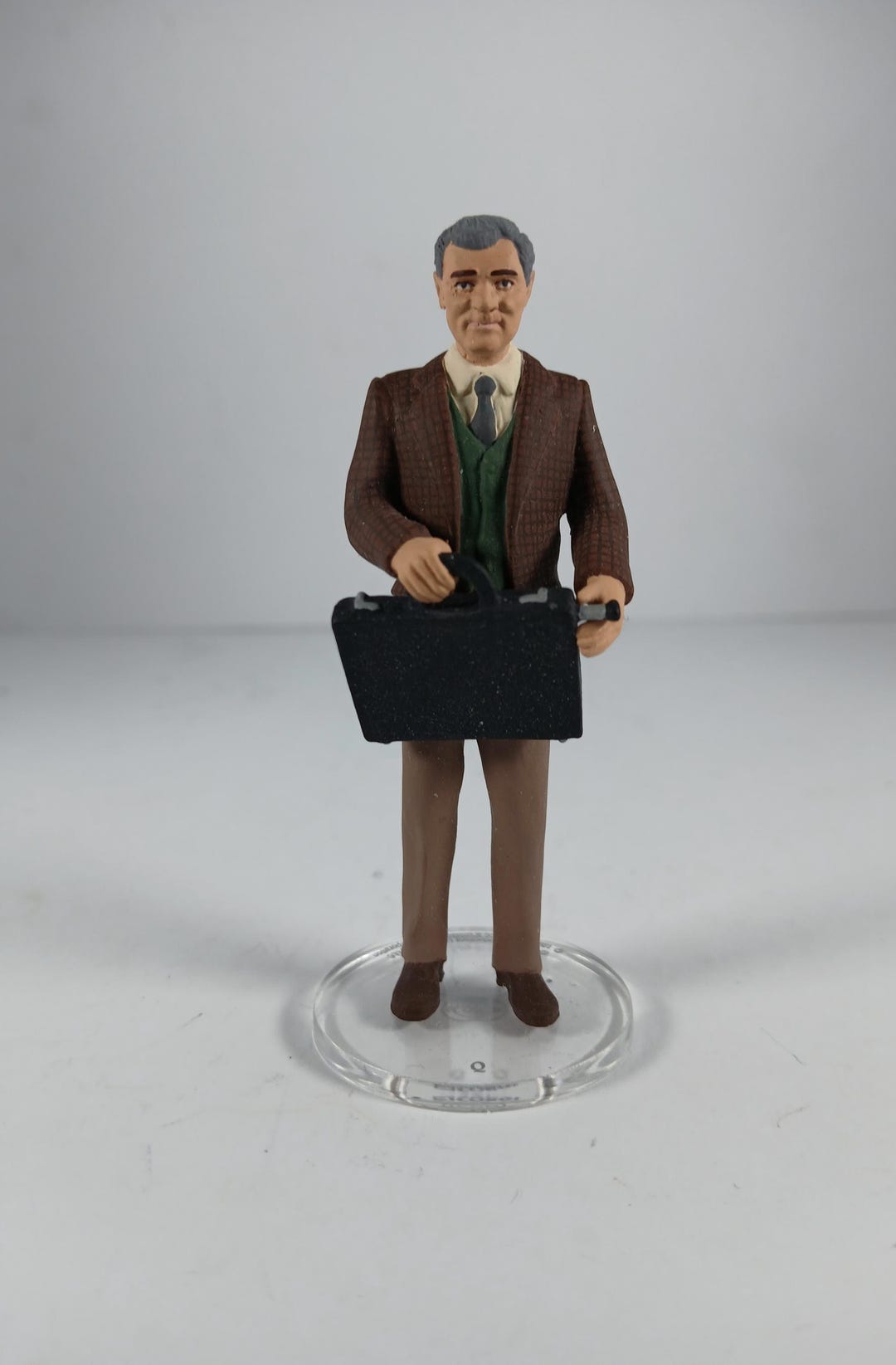 Corgi Icon James Bond 007 Diecast Figurine of Bond's Quartermaster 'Q ...