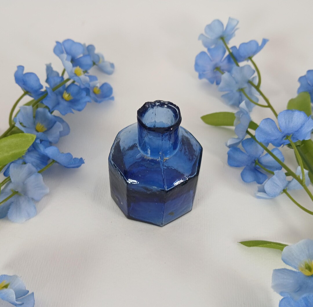Circa 1900 Vintage Mid Blue Glass 8 Sided Ink Bottle, Inkwell Writing ...