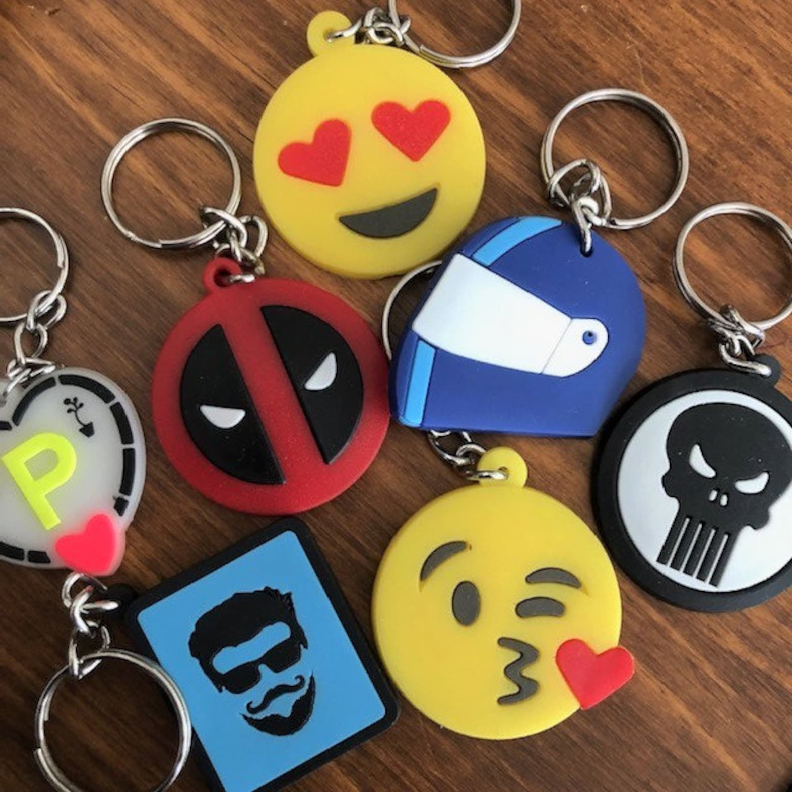 100 LLAVEROS DE PVC Personalizados Llaveros de Goma - Etsy México