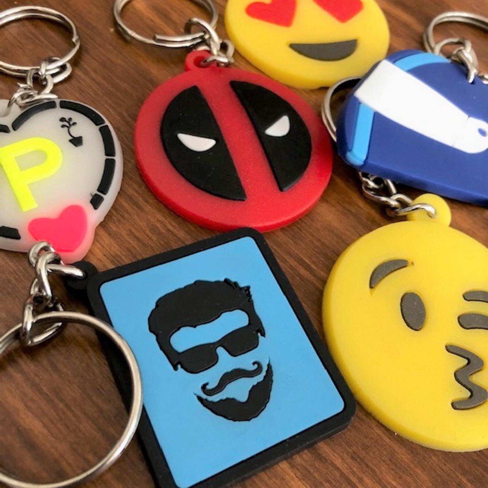 100 LLAVEROS DE PVC Personalizados Llaveros de Goma - Etsy México