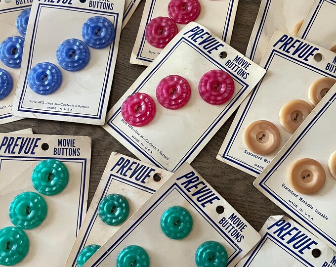 15 Cards of Prevue Movie Buttons, 1940's Fancy Plastic Buttons ...