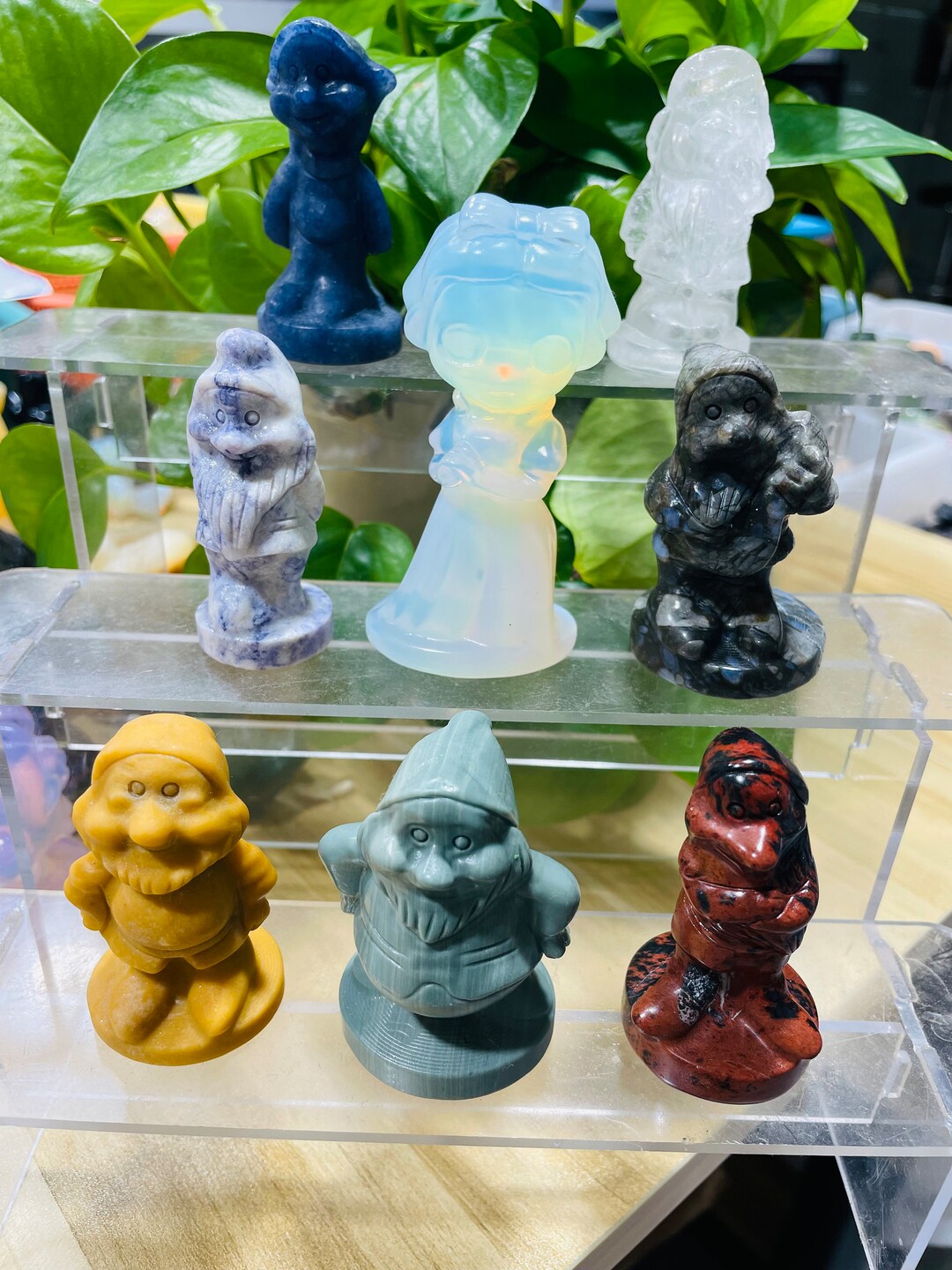 Snow White and the Seven Dwarfs Crystal Carving Characters ,sleepy ...