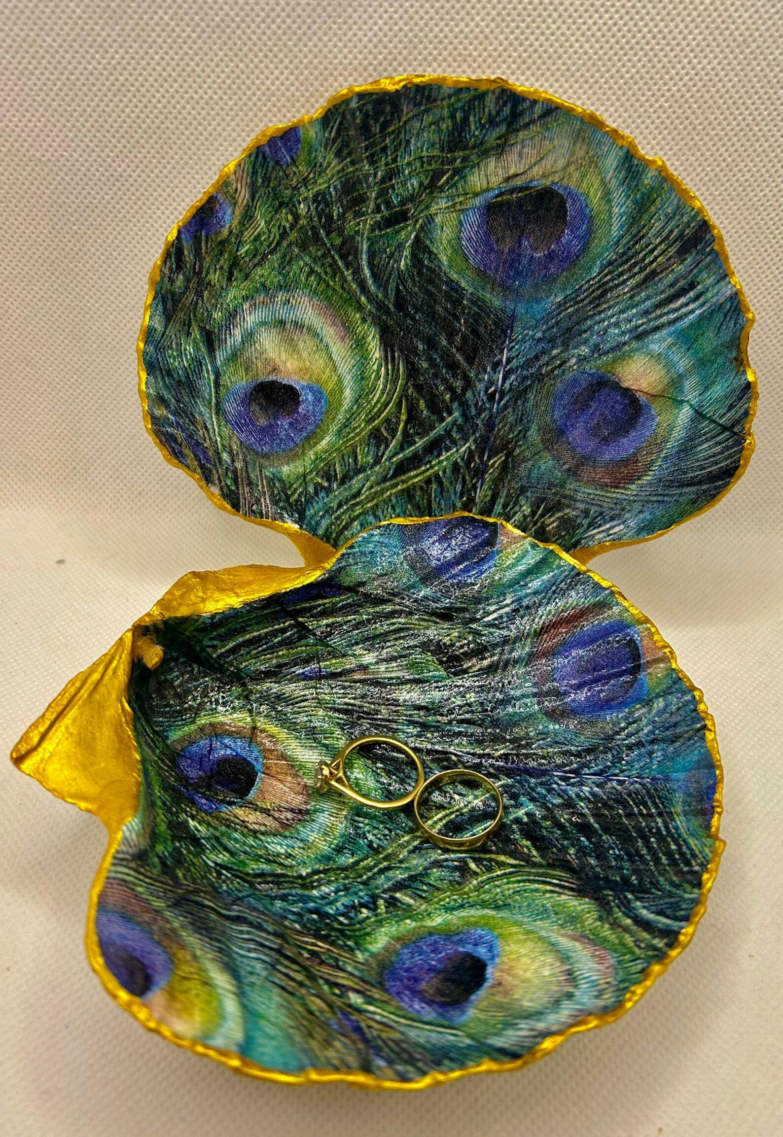 Peacock Design - Decoupage and Painted Scallop Shells - Etsy