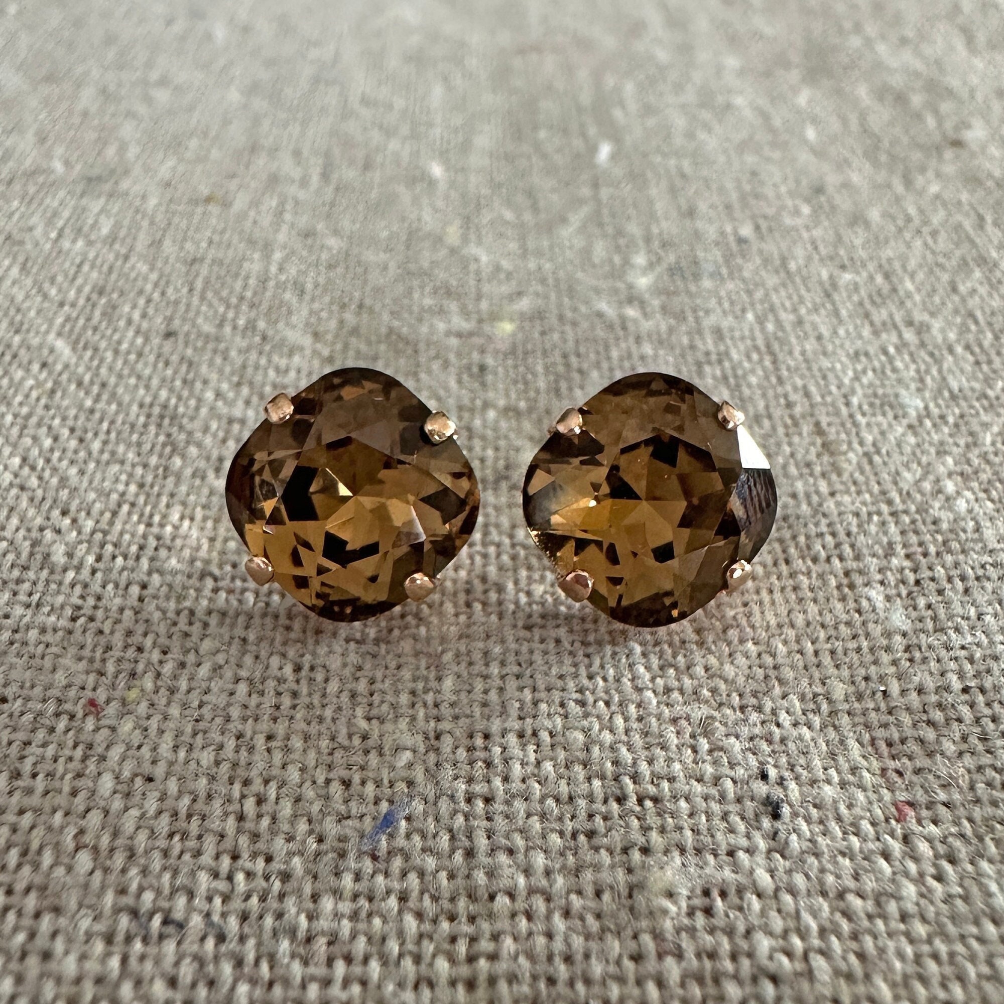Smoky topaz stud earrings store