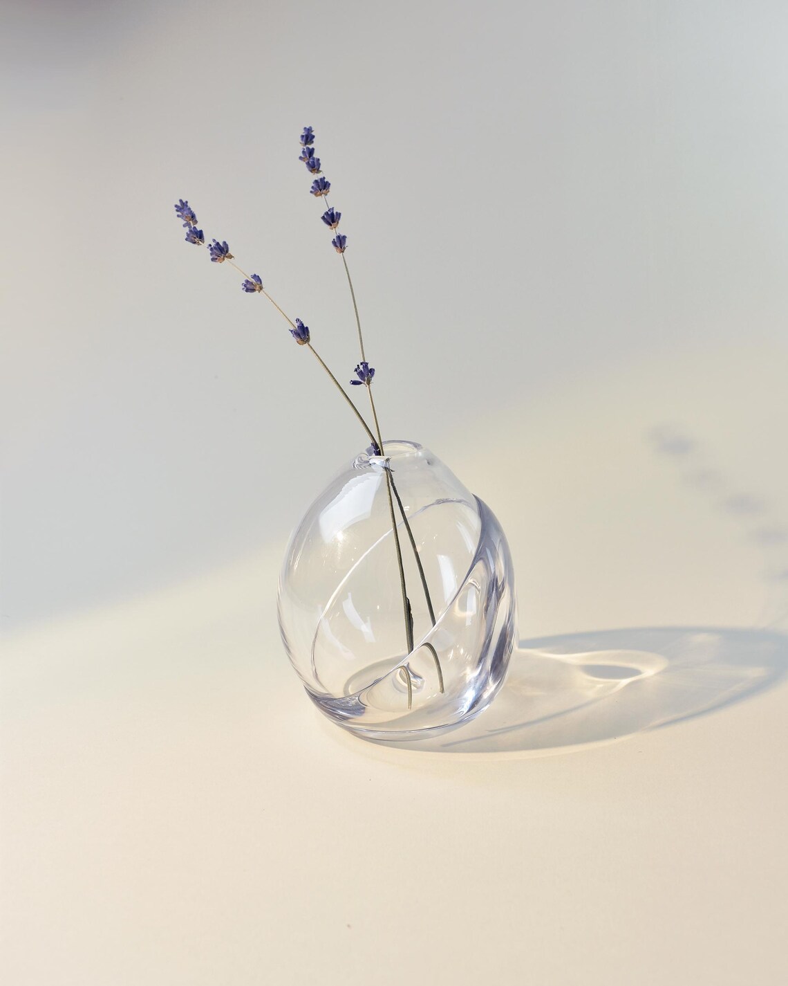 Dew Drop Bud Vase, Handblown Glass - Etsy