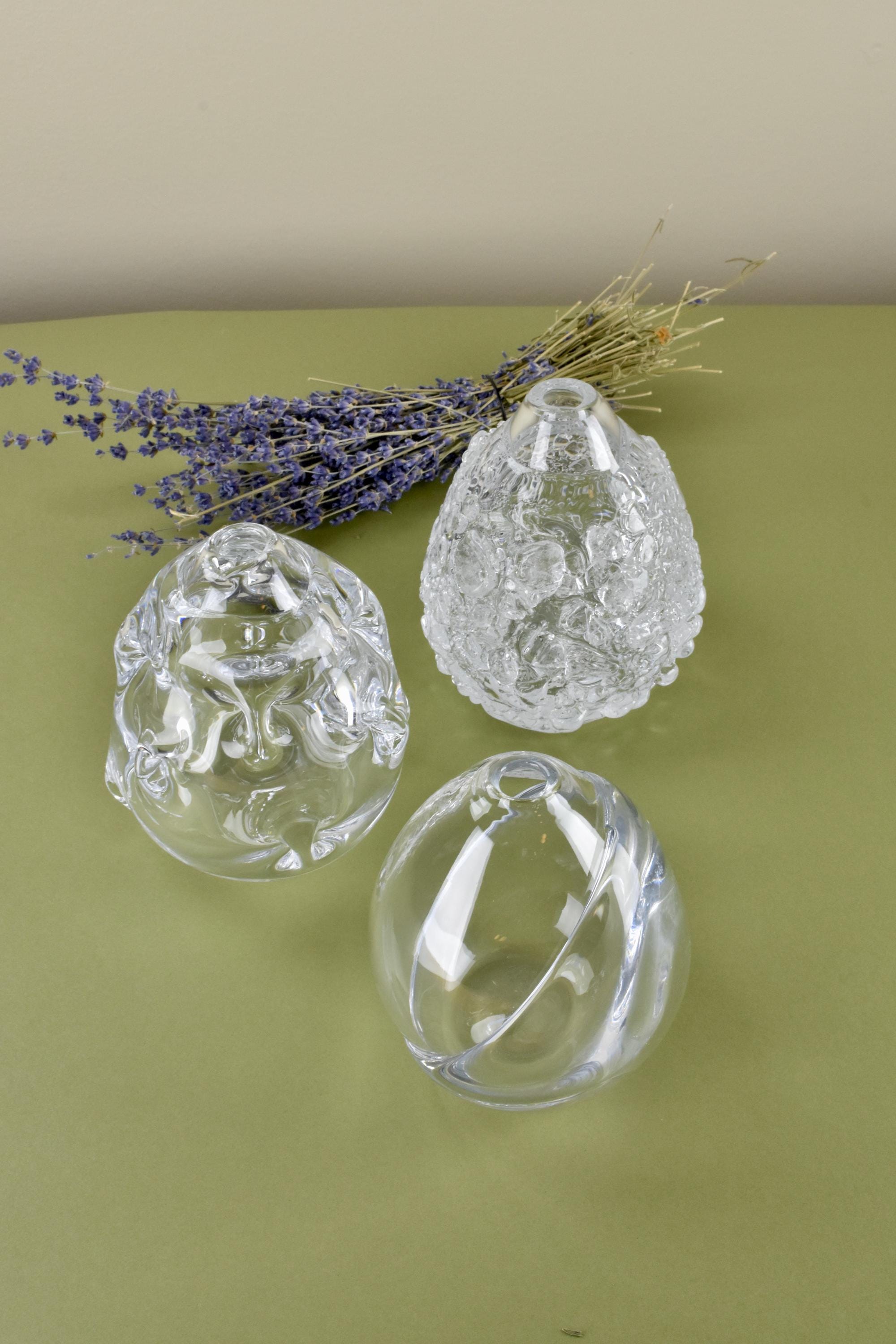 Dew Drop Bud Vase, Handblown Glass - Etsy