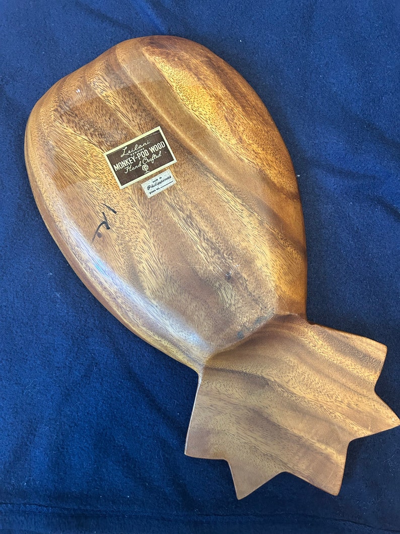 VINTAGE Leilani Monkey Pod Wood Pineapple Tray. - Etsy