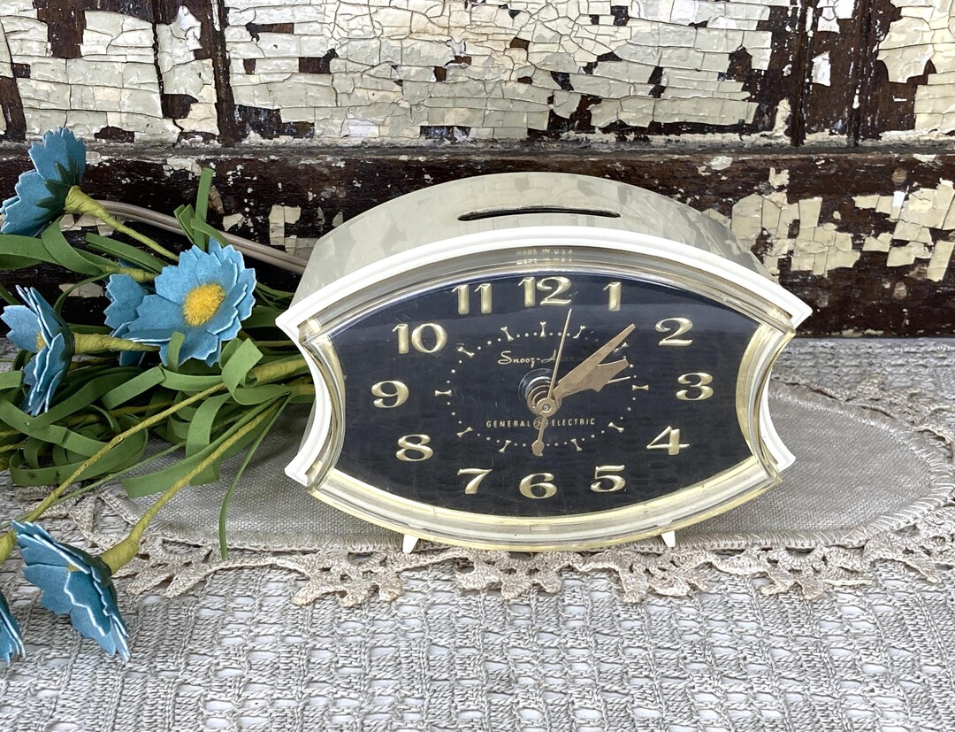 Mid Century Modern Vintage Snooze Alarm Clock, General Electric Bedside ...