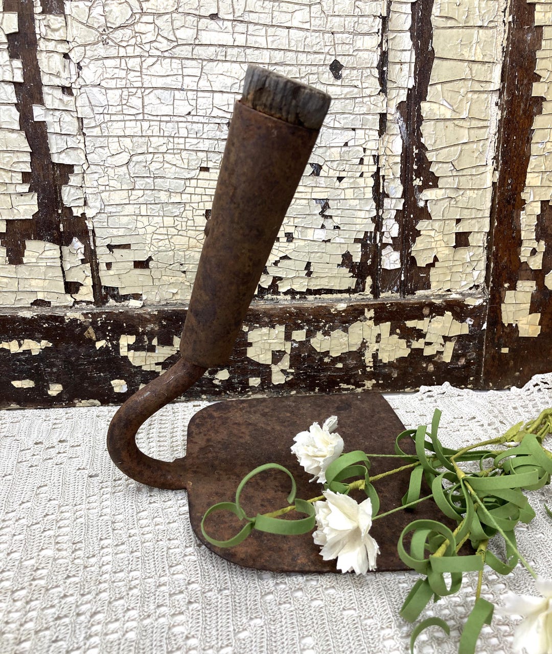 Rusty Garden Tool, Vintage Rusty Metal Garden Hoe, Rustic Metal Wall ...