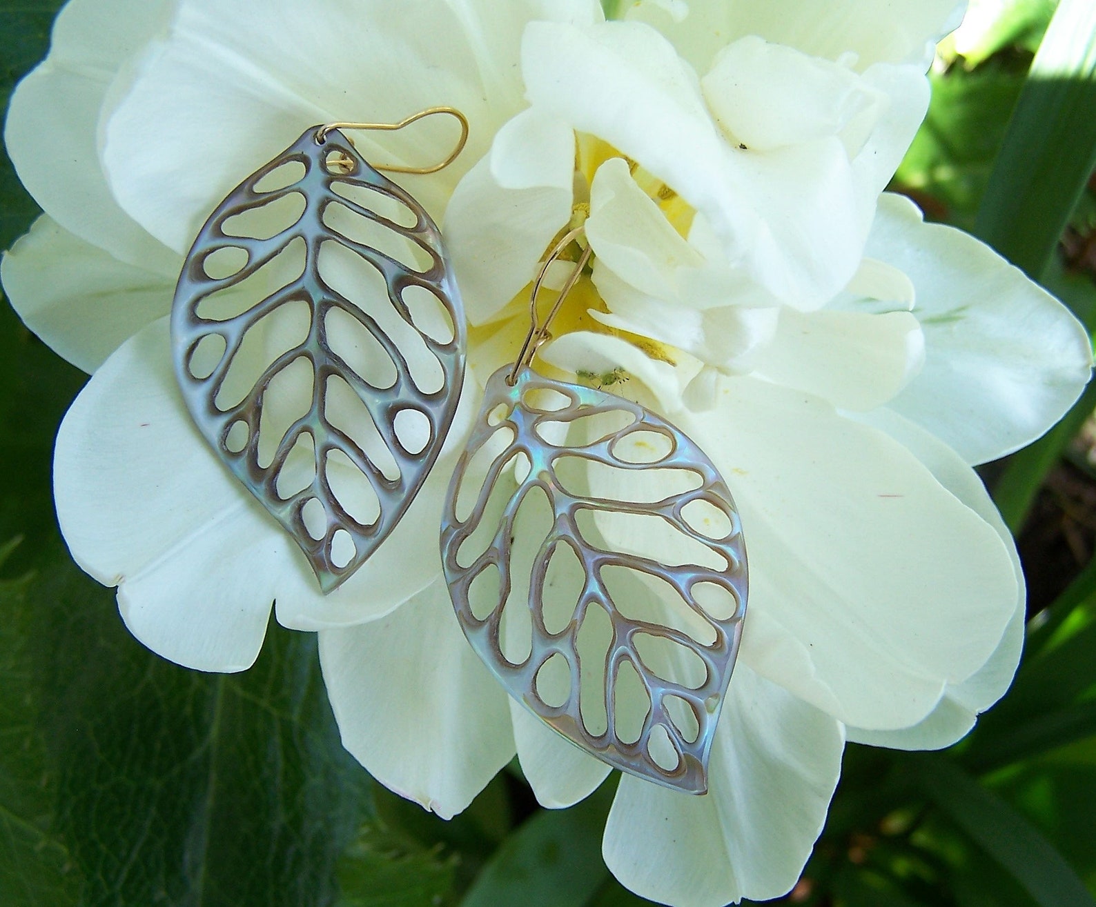 Carved Iridescent Oyster Shell 14K Solid Gold Earwire | Etsy