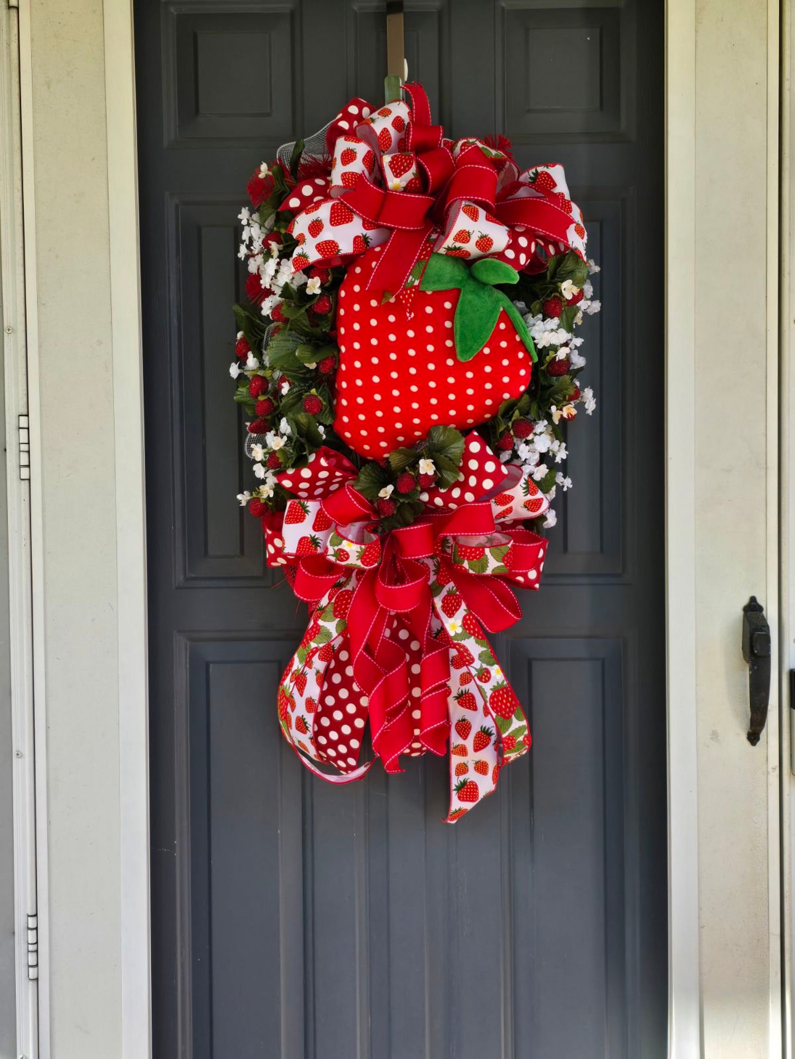 Beautiful Strawberry Swag With Stunning Arrangement of Real Looking ...