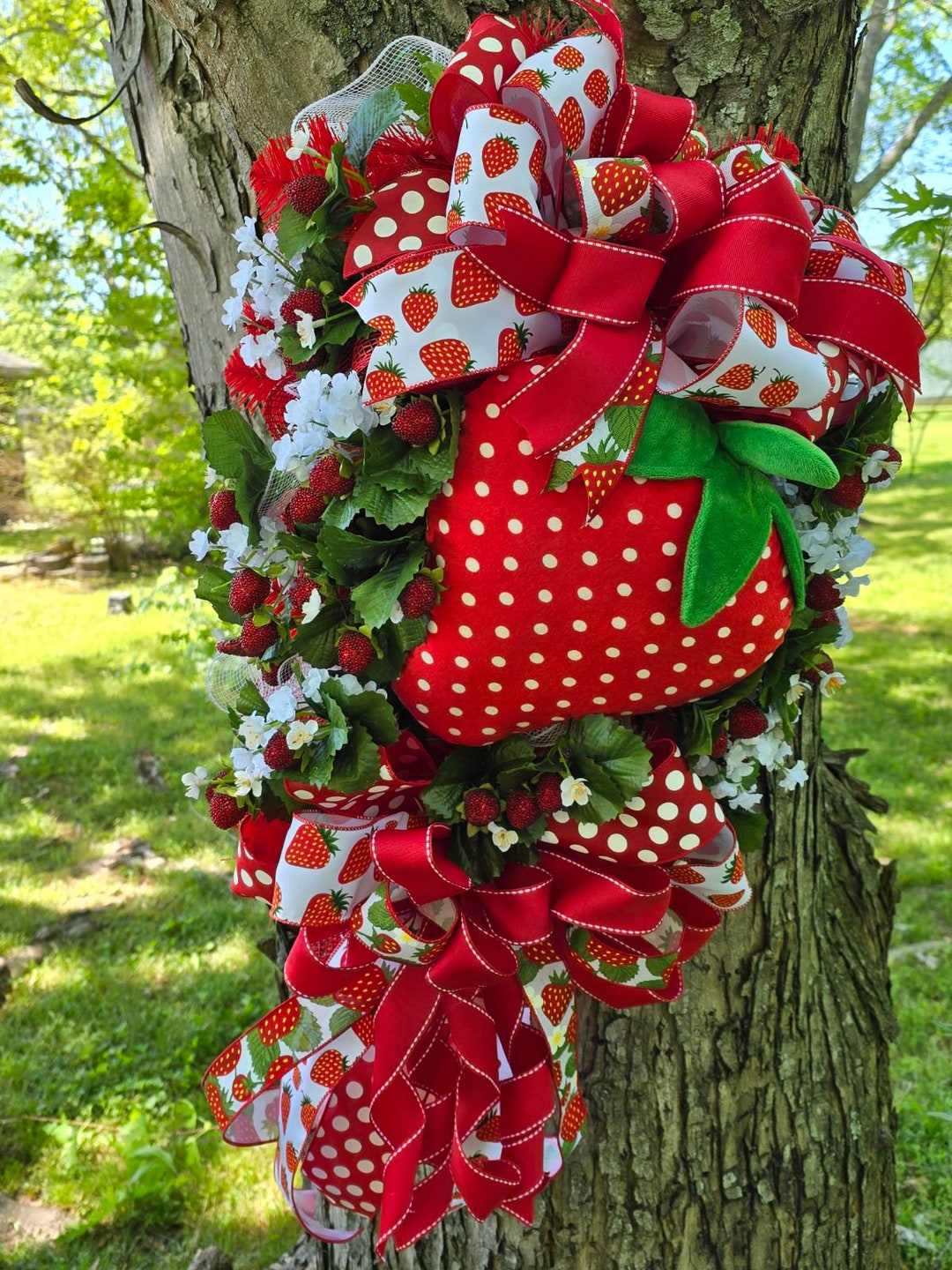 Beautiful Strawberry Swag With Stunning Arrangement of Real Looking ...