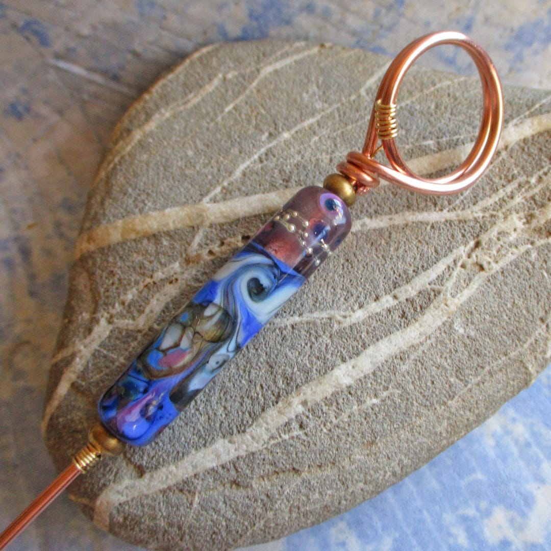 Glass Bead Ring Distaff for Hand Spinning, Blue Swirls Lampwork Bead Handmade Spinners Tool ...