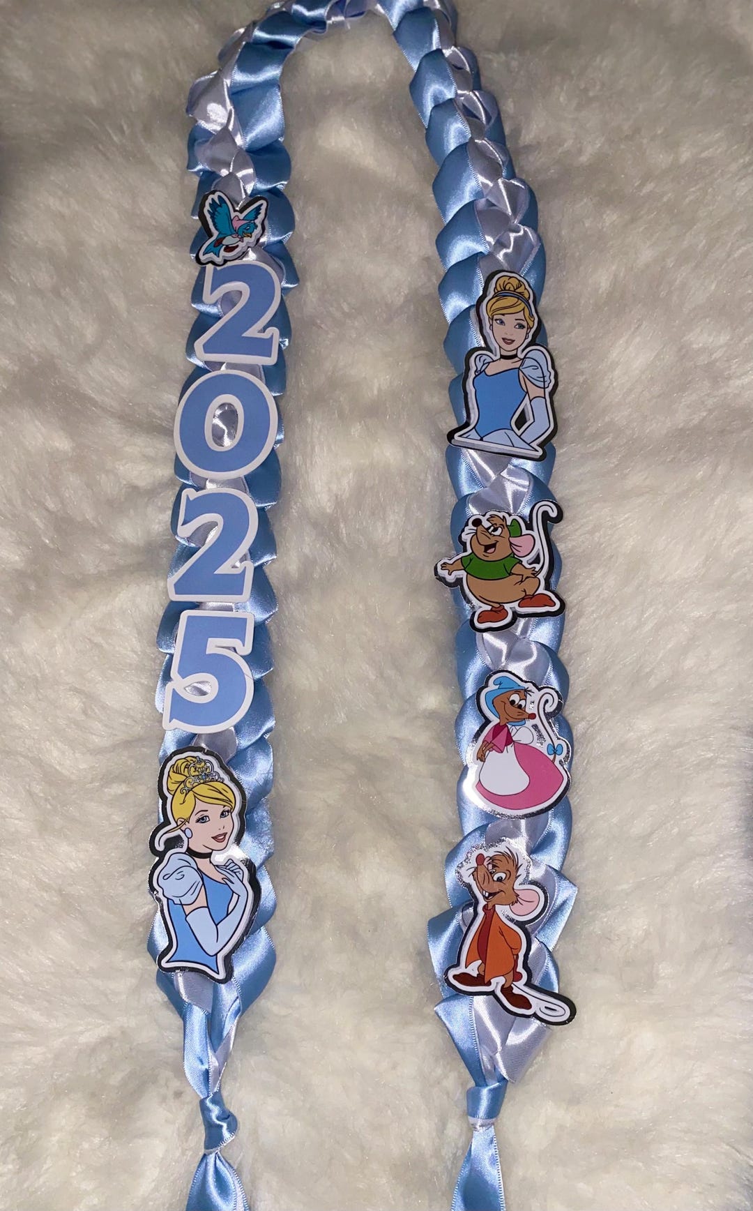 Cinderella Graduation Lei - Etsy