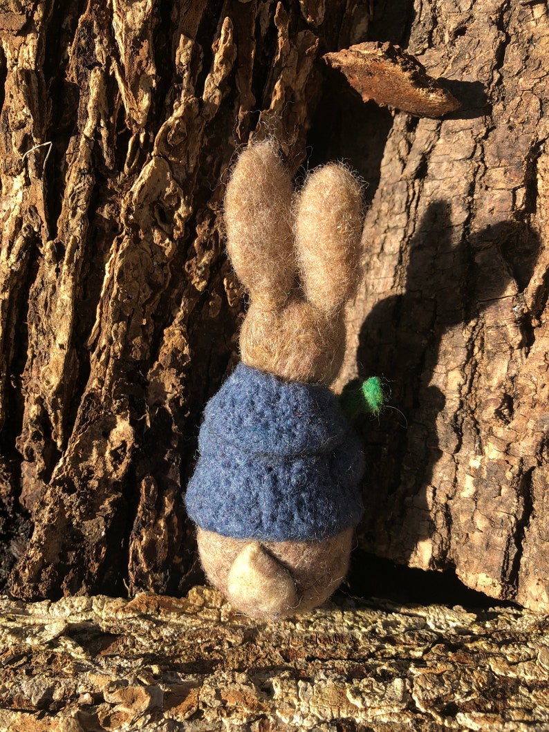Peter Rabbit ornament or sculpture felted | Etsy
