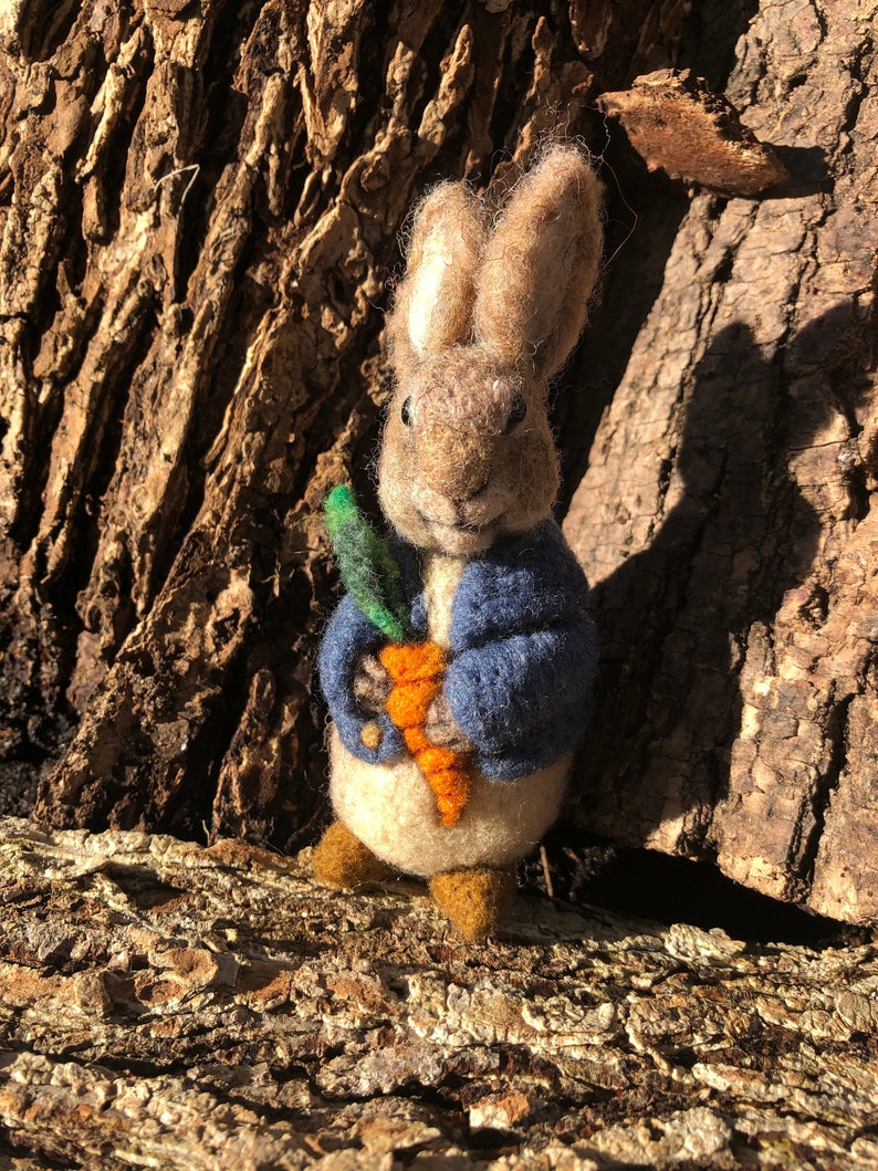 Peter Rabbit ornament or sculpture felted | Etsy