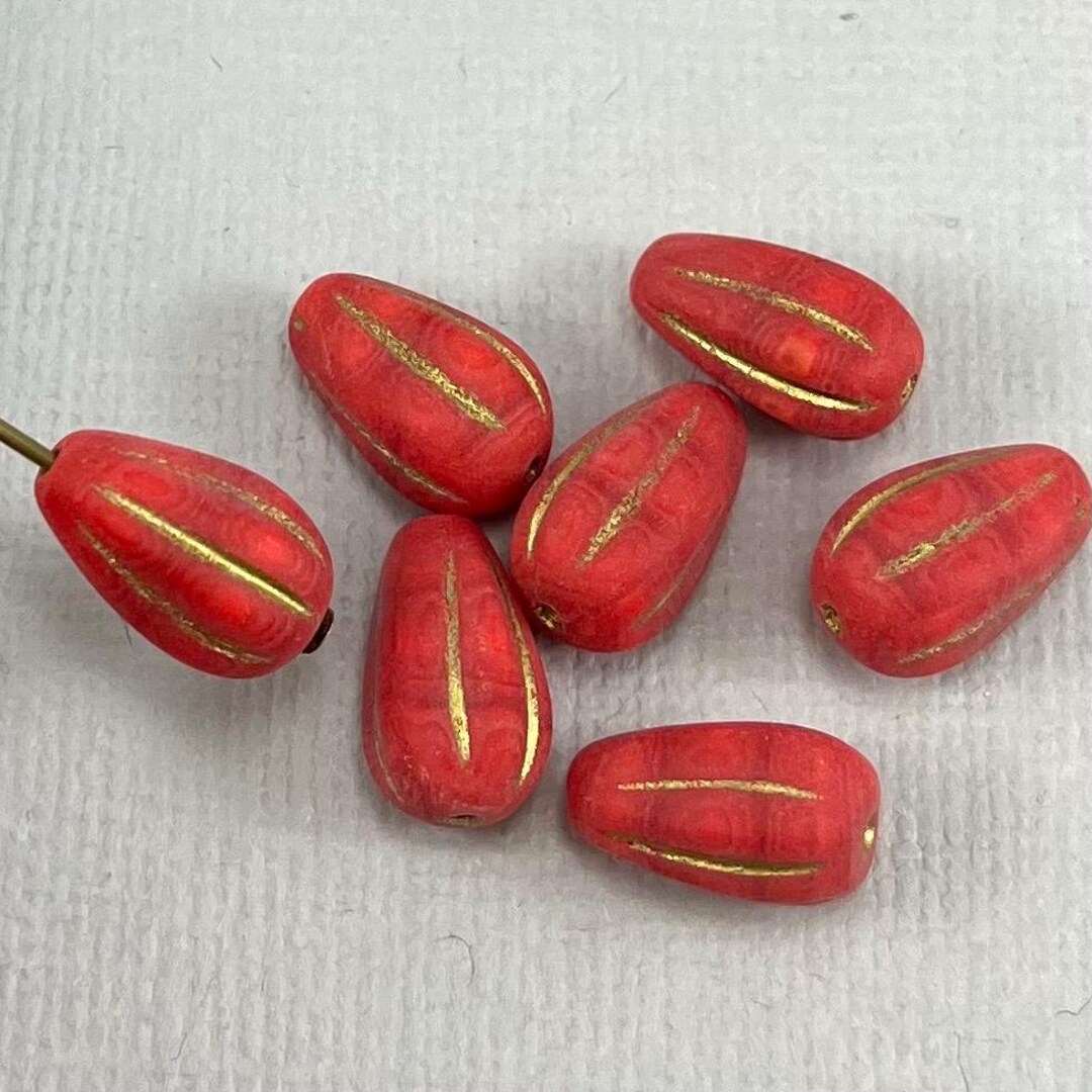 Variegated Red Fluted Czech Glass Melon Teardrop Beads, Matte, Old Gold ...